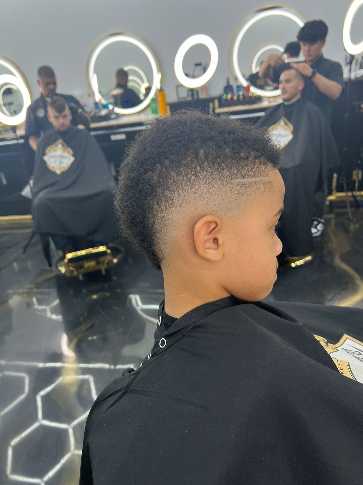 Home - Downtown Cutz Barbershop
